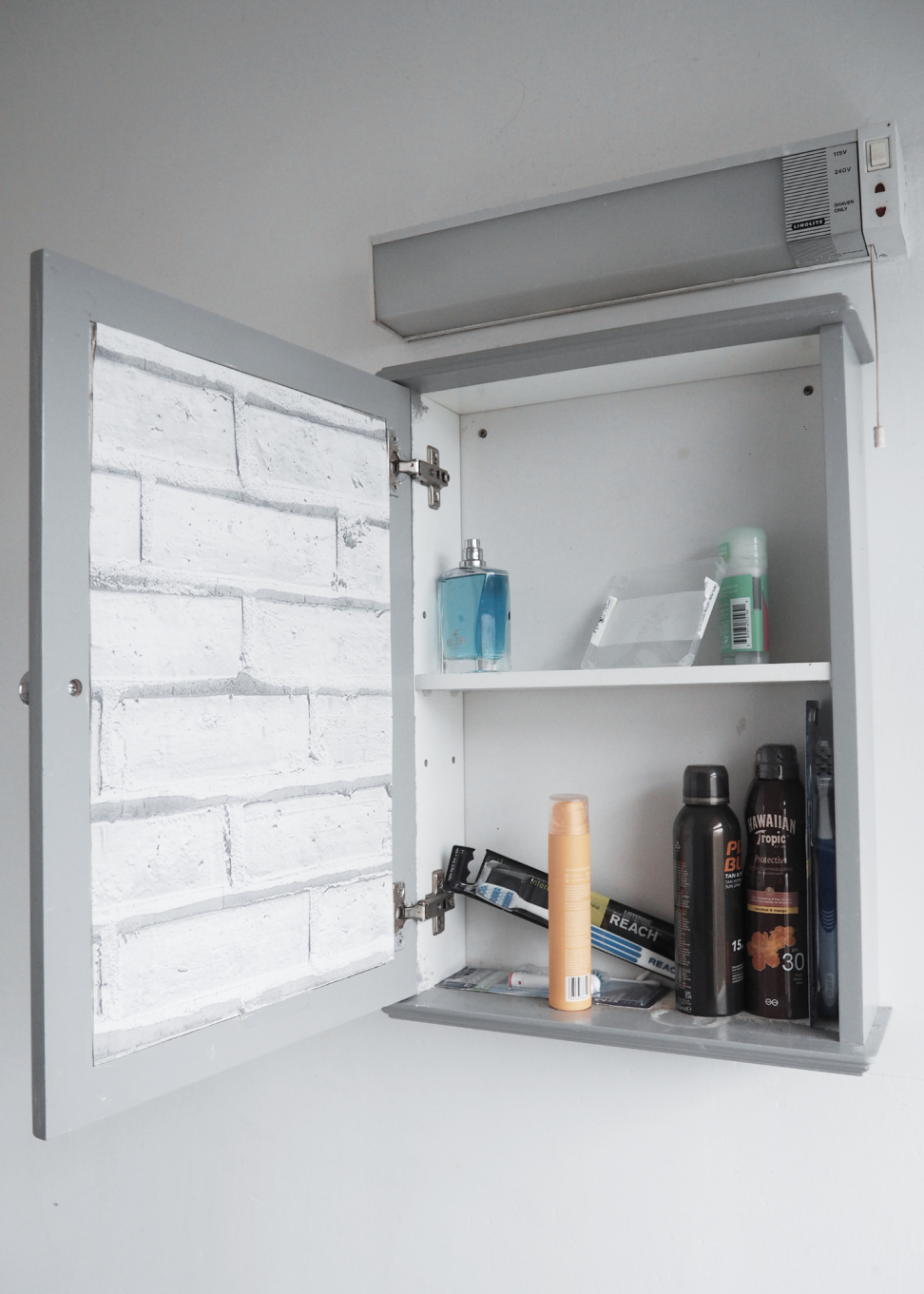 Magnetic Hacks To Declutter Your Bathroom - FIRST4MAGNETS® | BLOG | THE ...