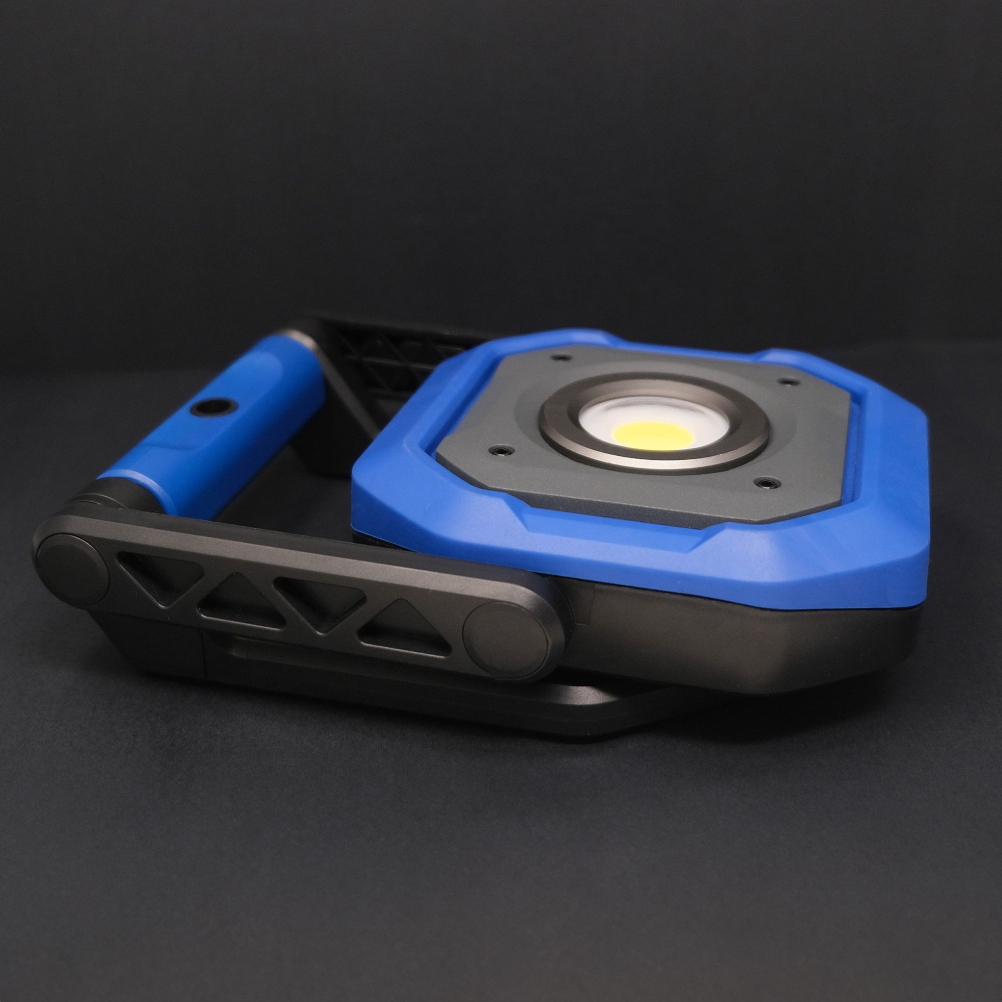 Magnetic Rechargeable Extendable LED Work Light | FIRST4MAGNETS®️ US